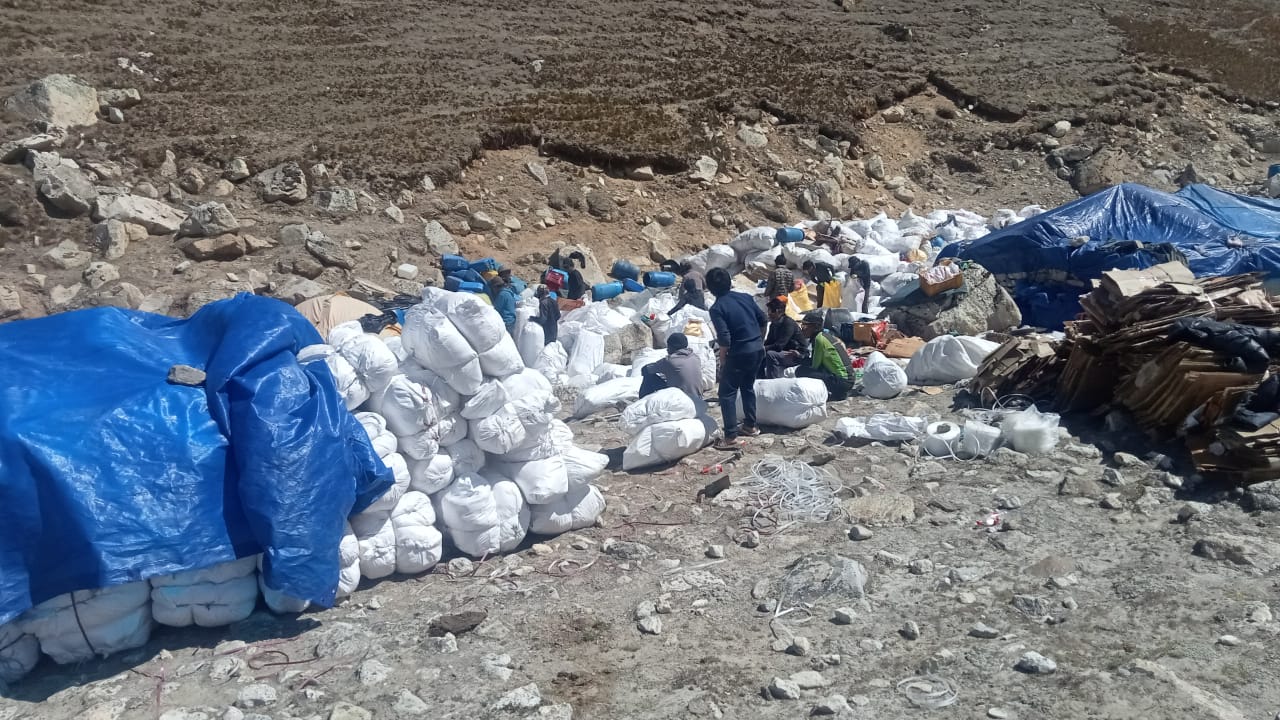 The Poo Issue on Everest, More Complex Than It Seems » Explorersweb