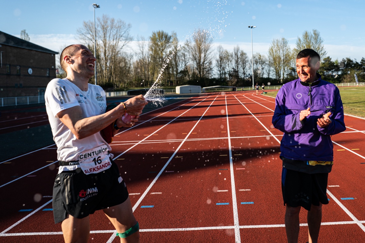 Aleksandr Sorokin - 100 mile world record - Centurion Running Track 100 ...