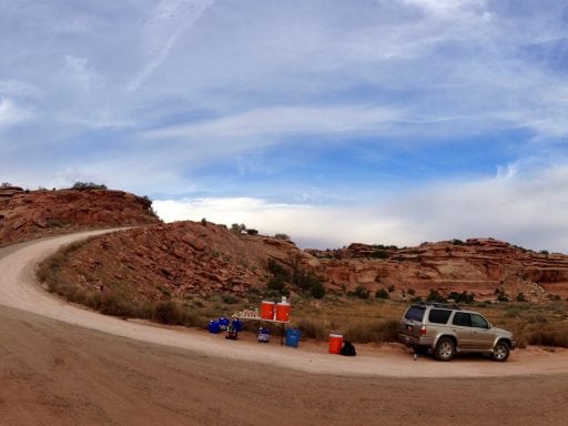 Ultramarathon aid station – iRunFar