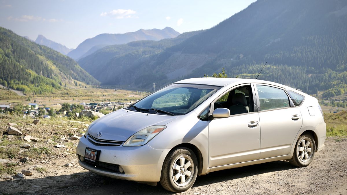 Trailhead Vehicles: Pri the Prius – iRunFar