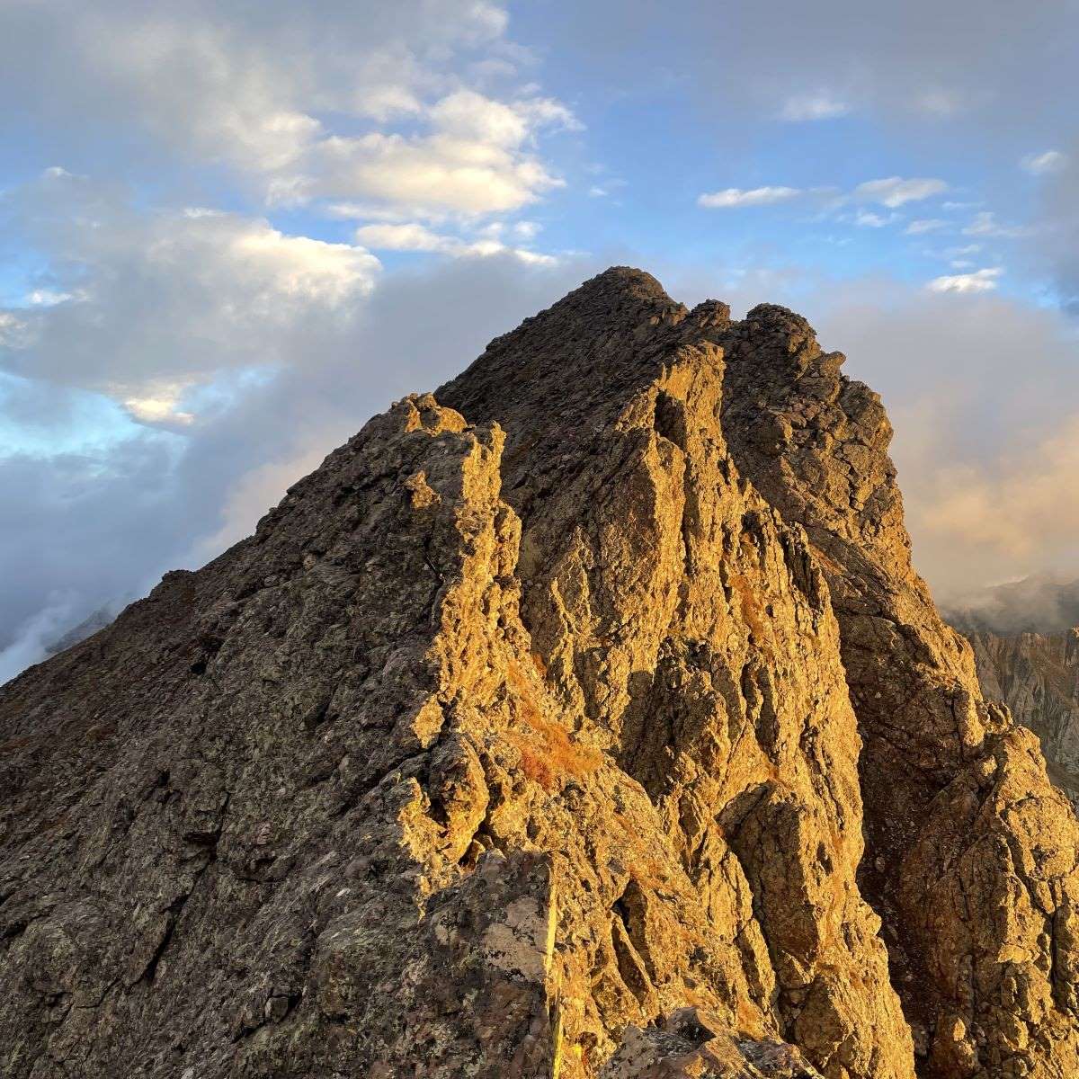 Sangres Traverse 9. A ridge in the sun – iRunFar