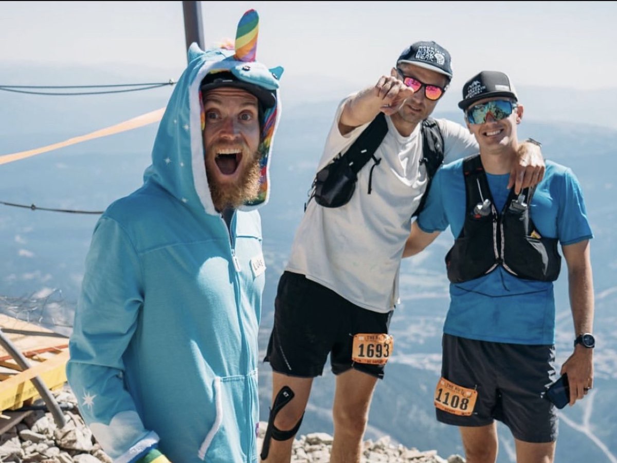 Luke Nelson - volunteering at the 2022 The Rut – iRunFar