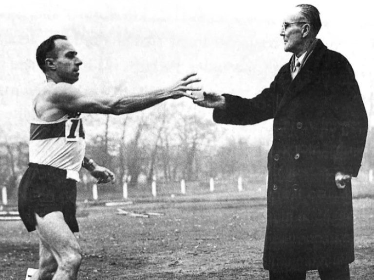 History and Evolution of the 24-Hour World Records – iRunFar