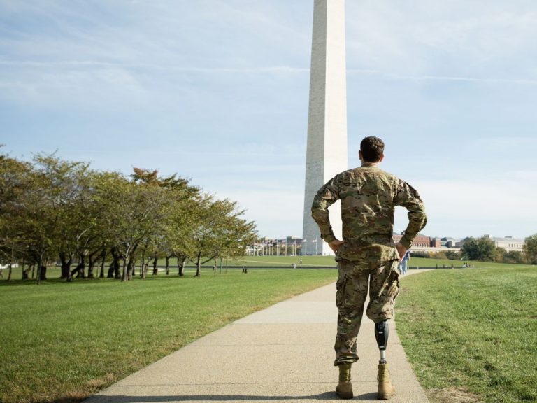 Adam Popp - in front of Washington Monument – iRunFar