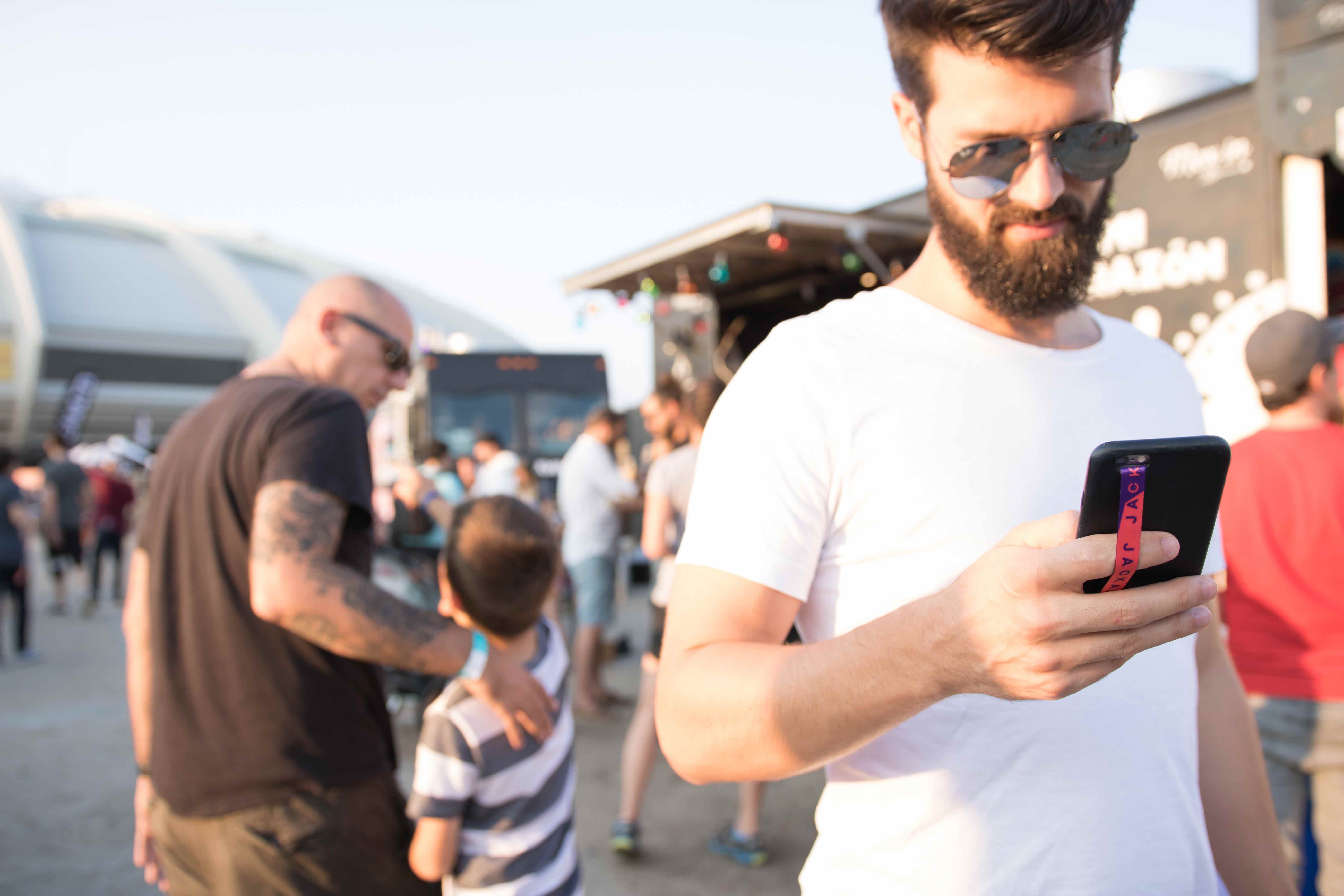 6 Mobile Phone Business Success Stories [2024] - Starter Story