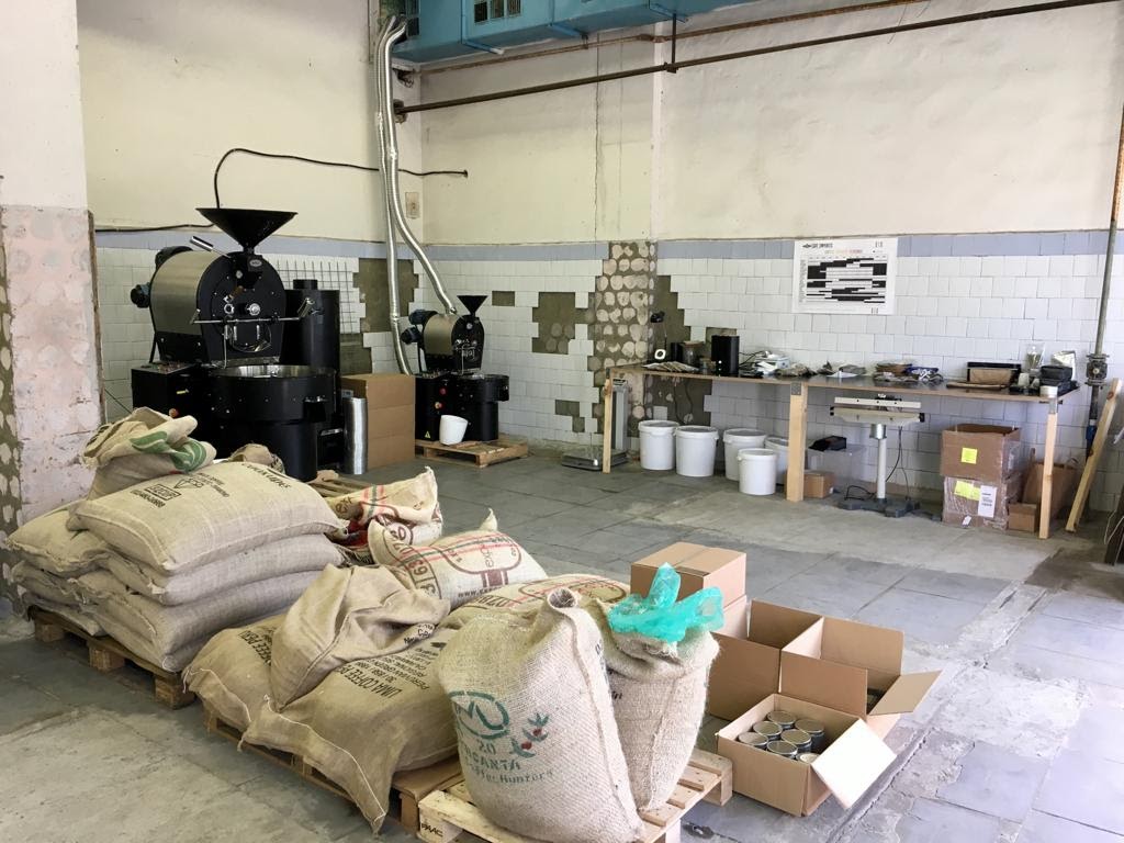 How We Started A $80K/Month Coffee Roasting Company - Starter Story