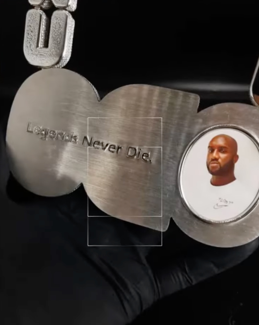 Burna Boy's R18 million 'ODG' diamond chain