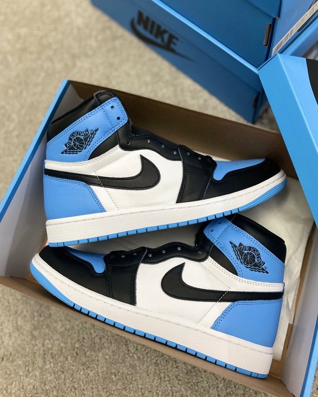 Nike Air Footscape Woven, adidas Campus 00s