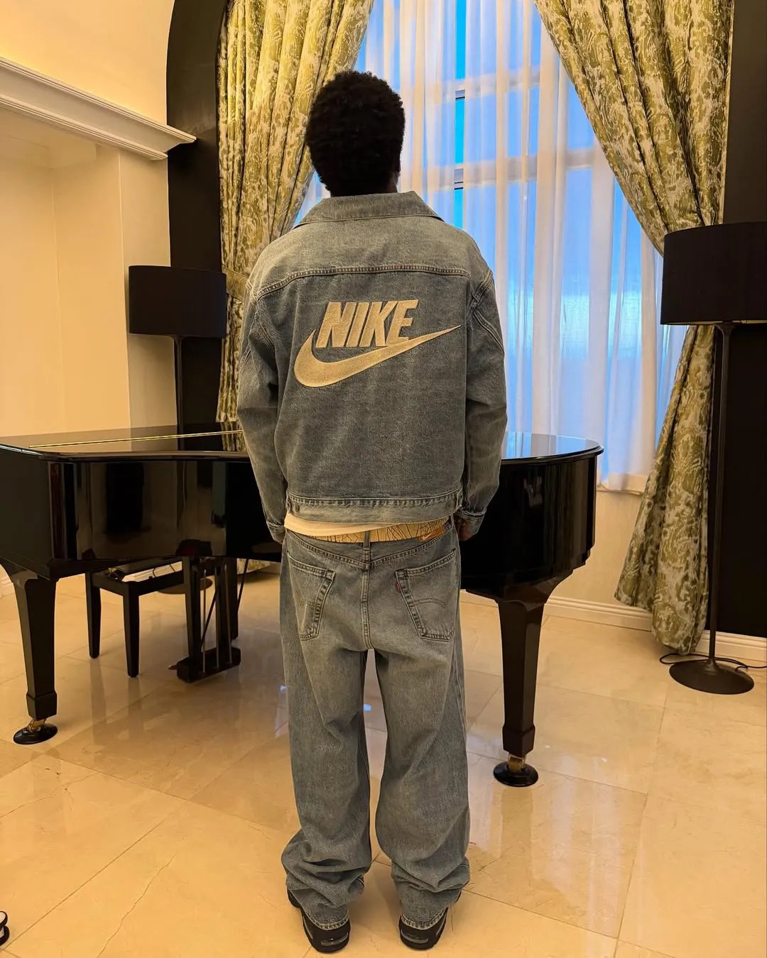 First Look at Levi’s x Nike Air Max 95 collection