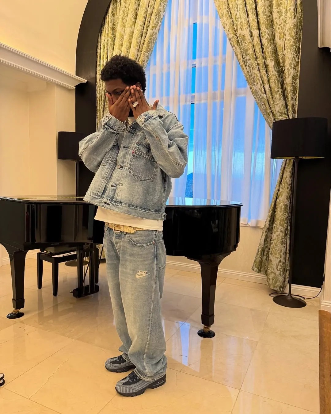 First Look at Levi’s x Nike Air Max 95 collection