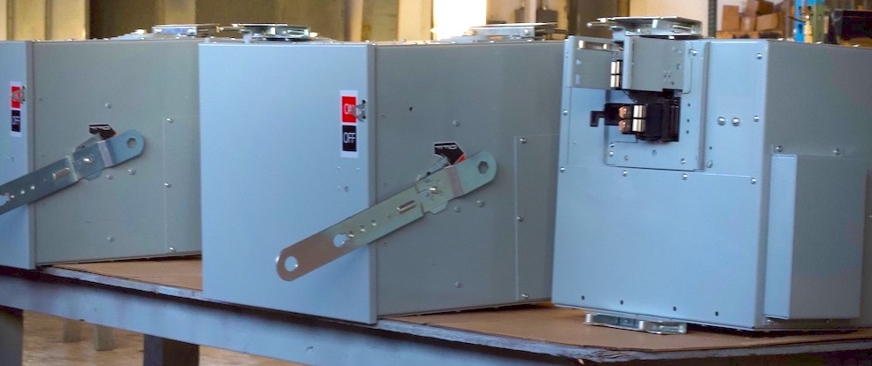 GE Spectra SB Bus Plugs