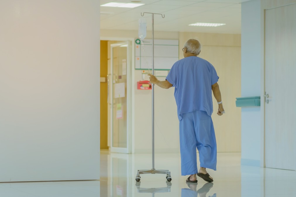 Innovative Ottawa pilot program aims to curtail hallway health care - CARP