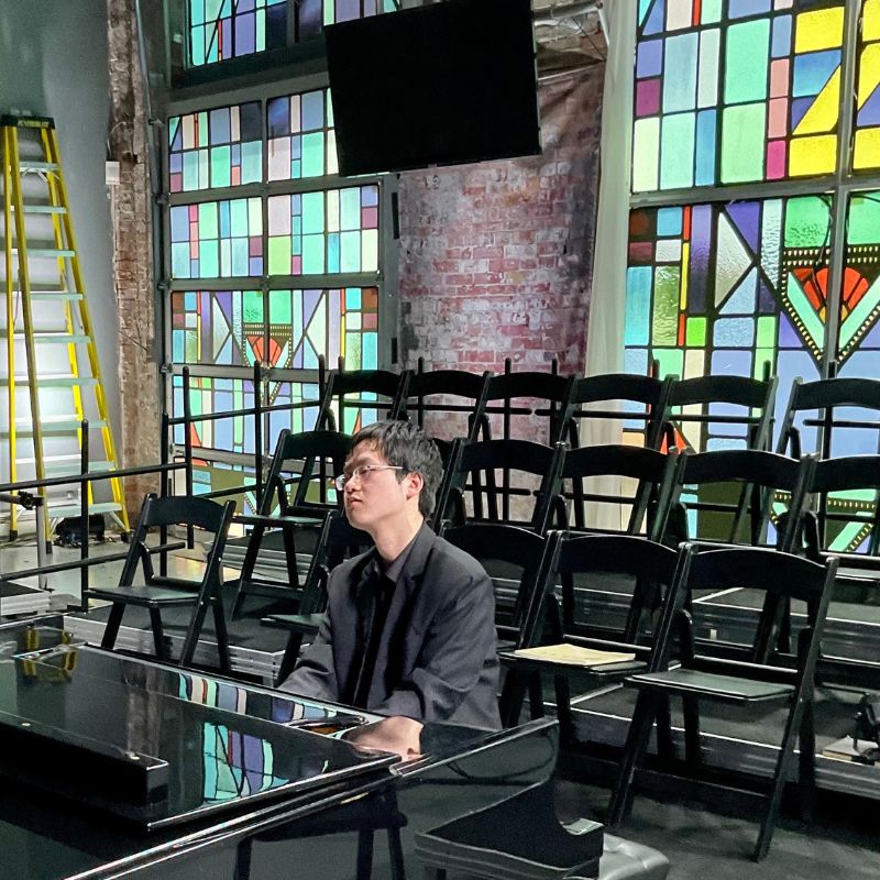 A Special Performance Interview from Eric Guo on The Oasis - The New Classical FM