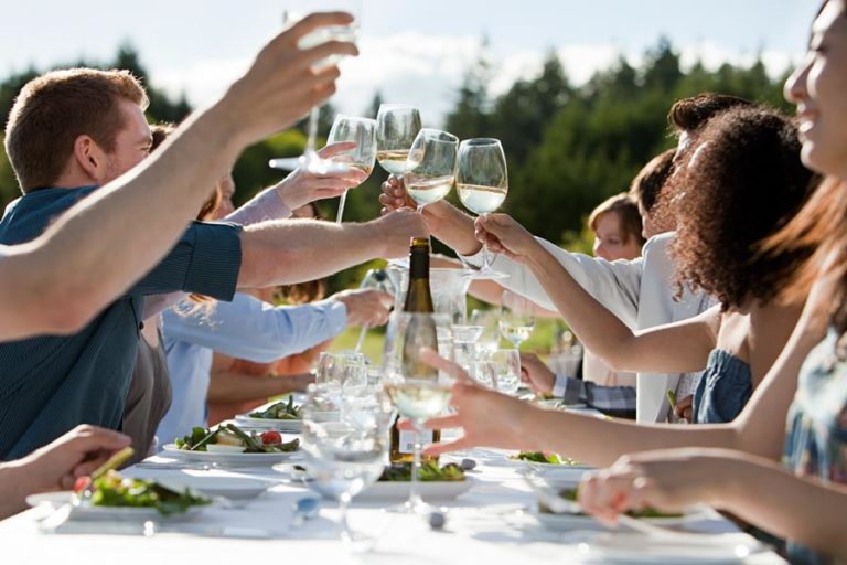 5 Tips for Canada Day Entertaining (And Beyond) - Everything Zoomer