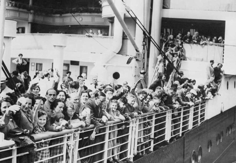 Trudeau Apologizes for 1939 Refusal of Ship Carrying Jewish Refugees ...