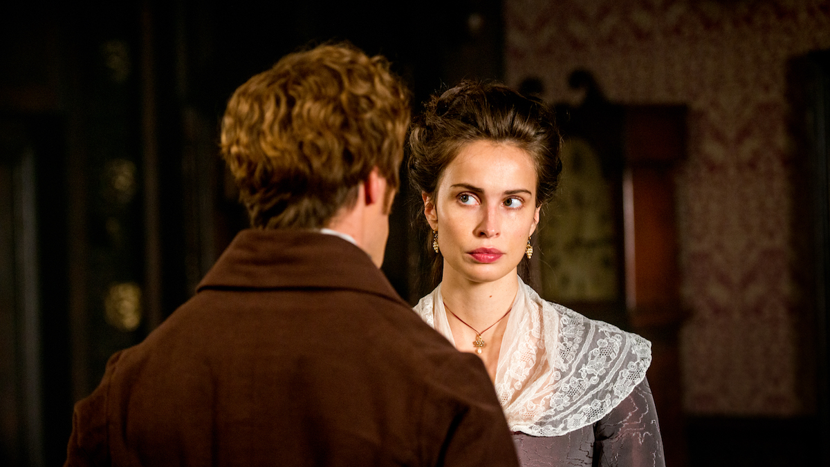 Poldark’s Heida Reed Loves the Dark Depth of Elizabeth - VisionTV
