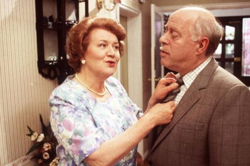 » Keeping Up Appearances’ Clive Swift Dies at Age 82