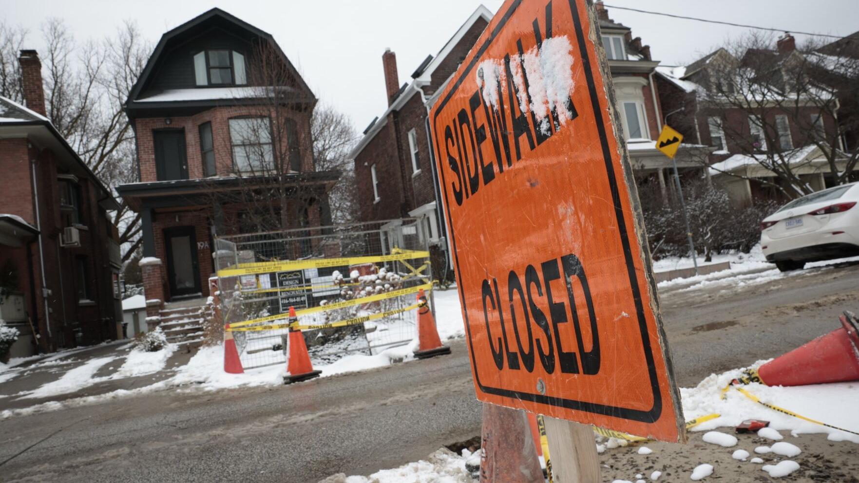 CONSTRUCTION WORKERS FIND ANCIENT REMAINS FROM INDIGENOUS BURIAL SITE ...