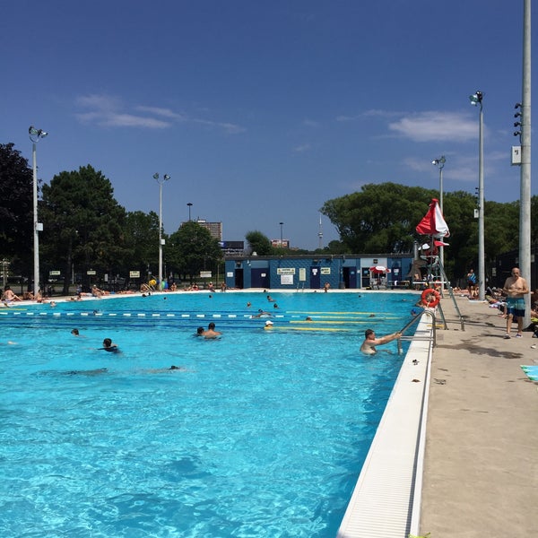 10 CITY OF TORONTO POOLS TO STAY OPEN LATE THROUGH THURSDAY DURING HEAT ...