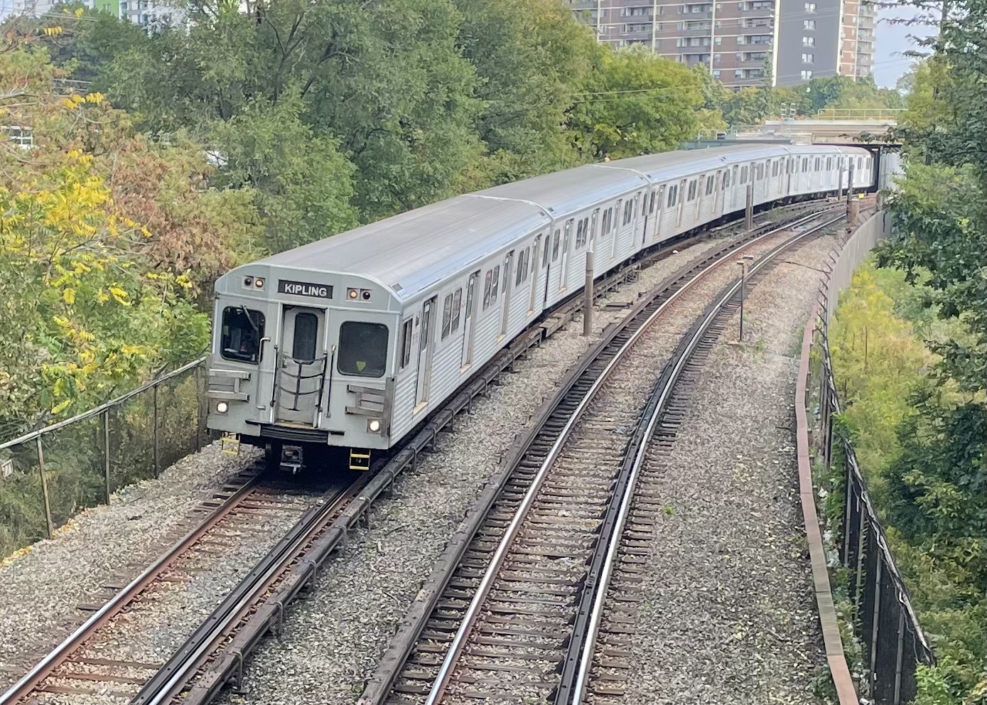 RICK LEARY WARNS LINE 2 SUBWAY CARS COME TO END OF LIFE IN 2026, MUST ...
