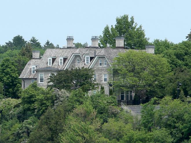 TRUDEAU CALLS FOR PLAN TO BUILD A NEW OFFICIAL PRIME MINISTER'S RESIDENCE